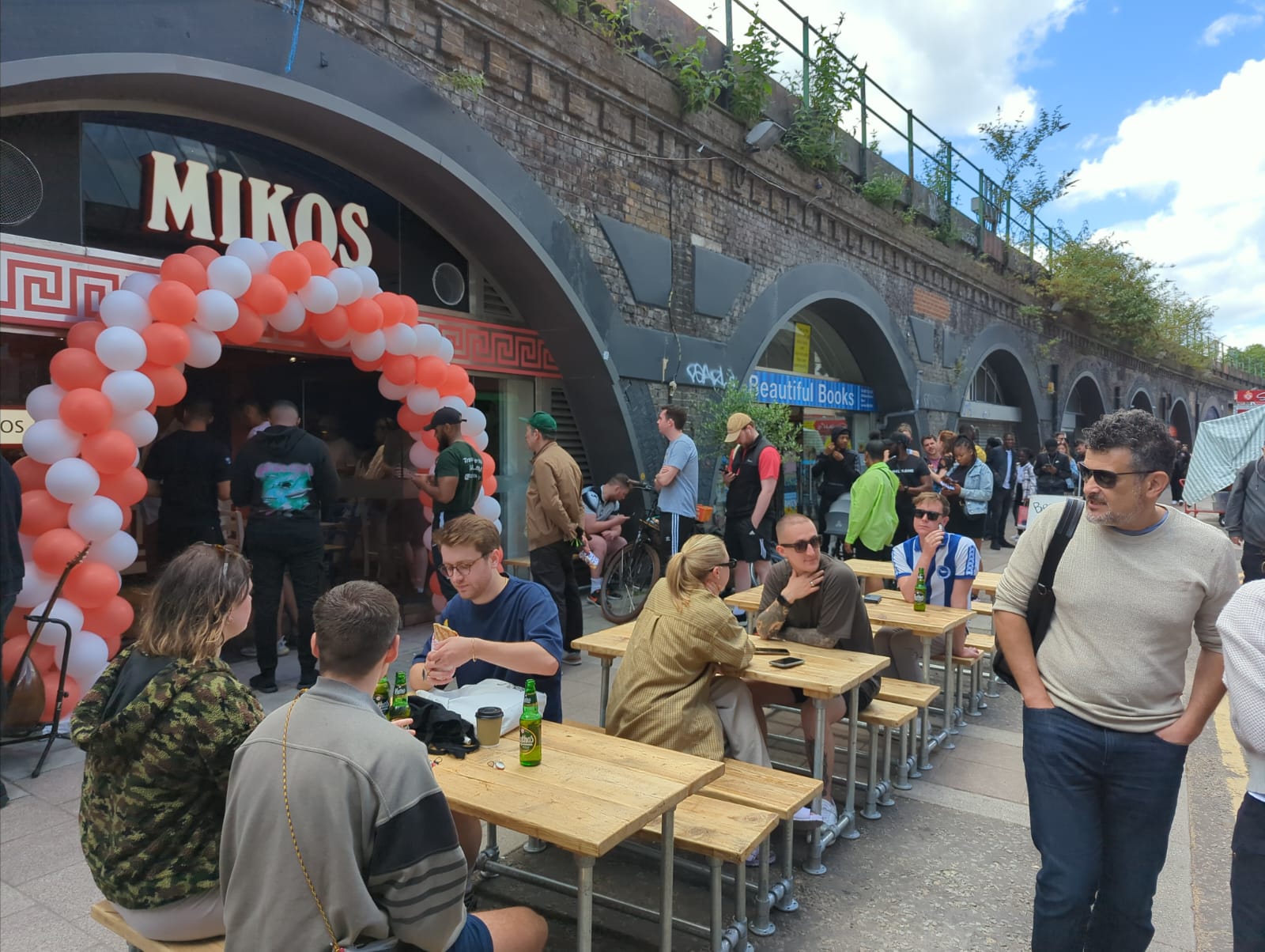 RESTAURANTS – MIKOS